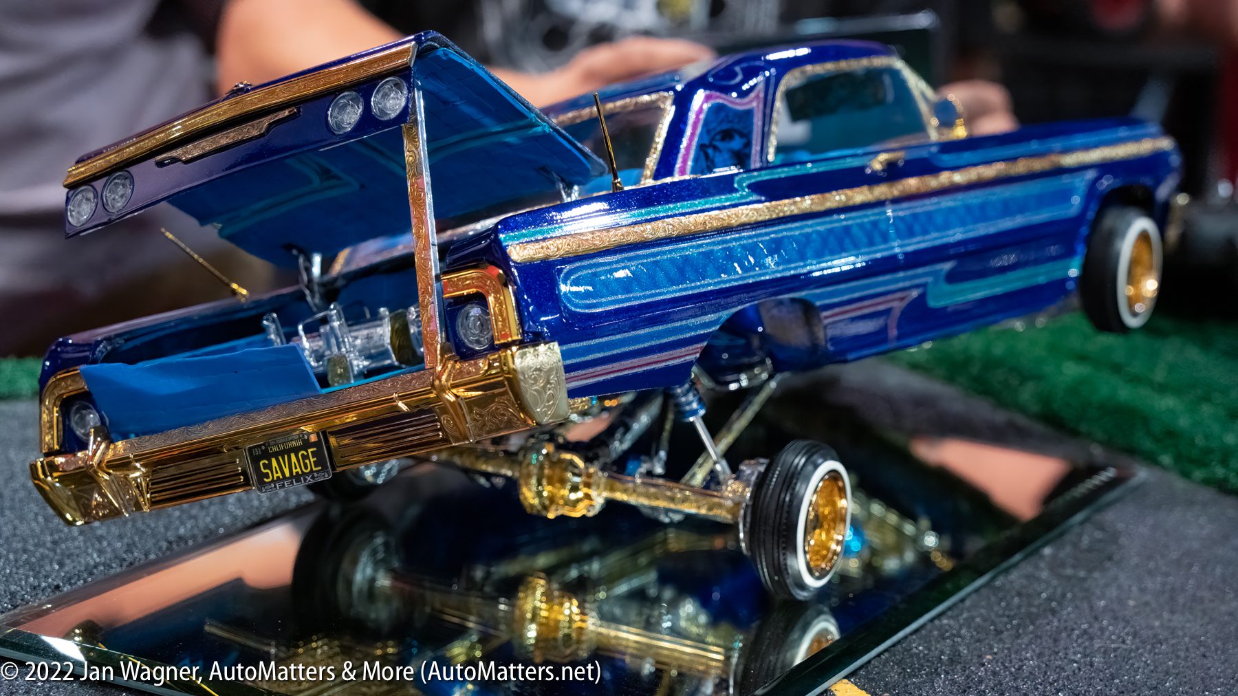Redcat SixtyFour — radio-controlled scale-model hopping lowrider ...