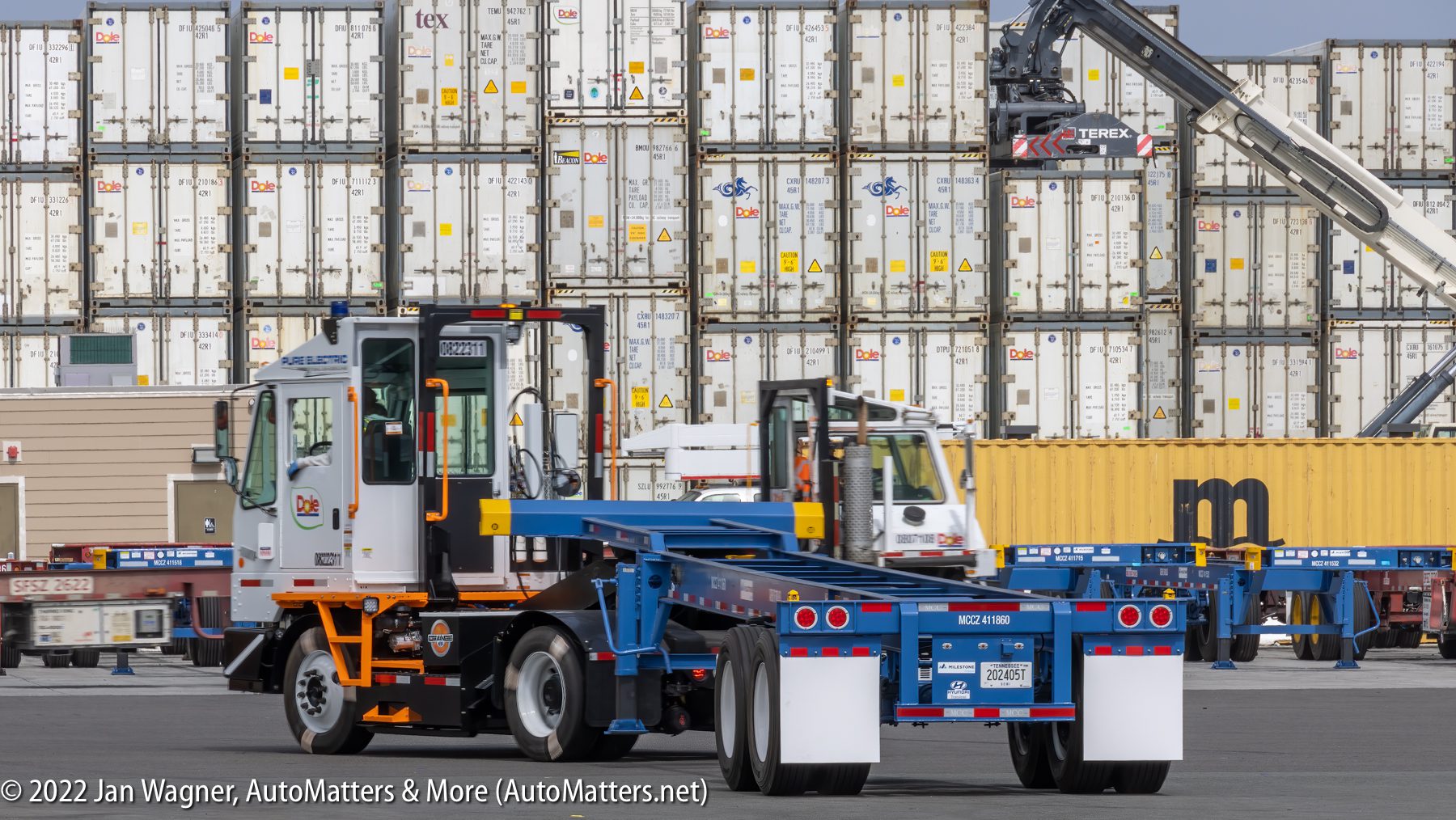 New Dole electric freight vehicles at Port of San Diego + Goodguys rods ...
