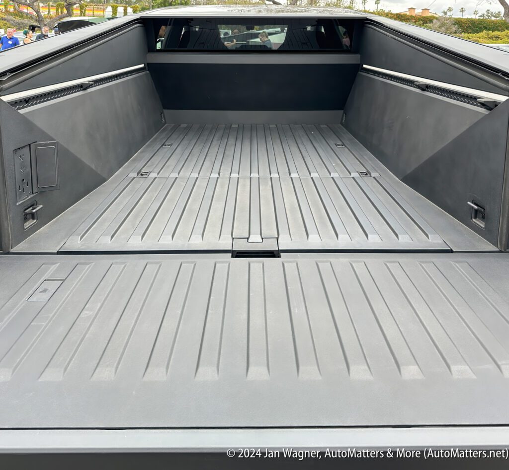 Tesla’s CYBERTRUCK ‘in the wild’ — with VIDEO - AutoMatters & More